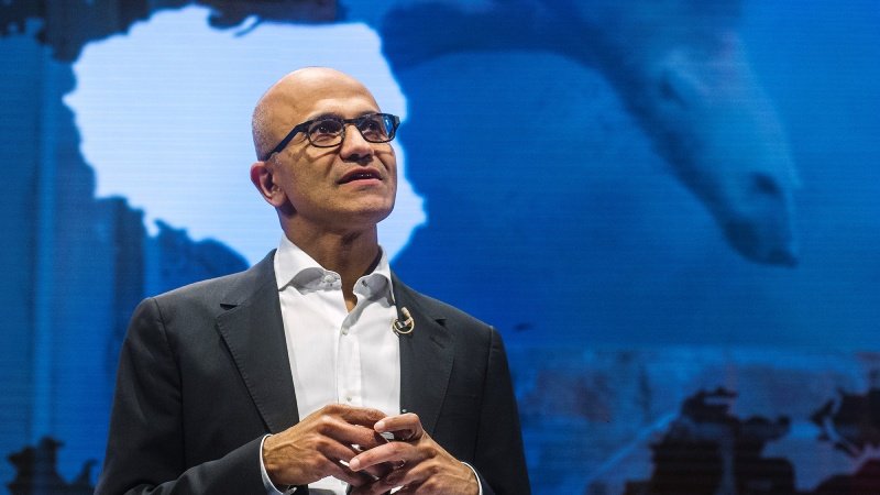 Nadella: PC-Mac rivalry will be revived by Microsoft’s new artificial ...
