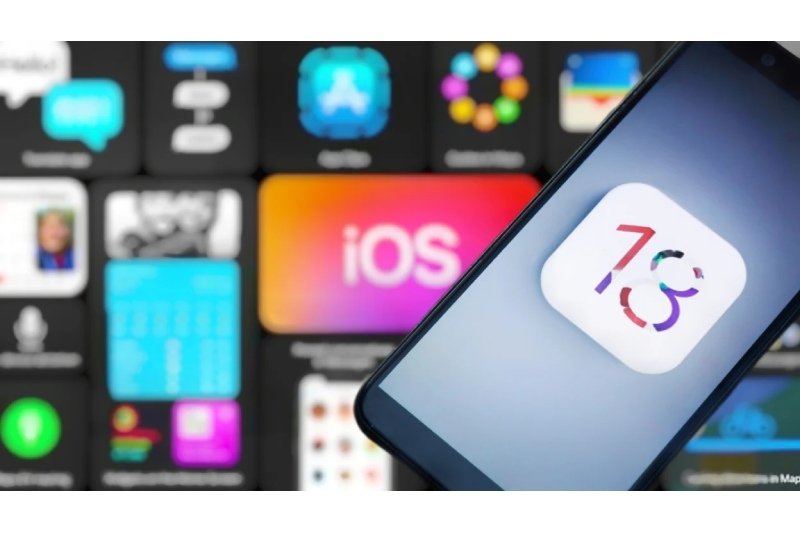 iOS 18 Adds New Features To Mail, Messages, And Photos